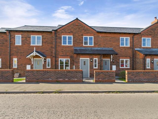 2 bedroom terraced house for sale