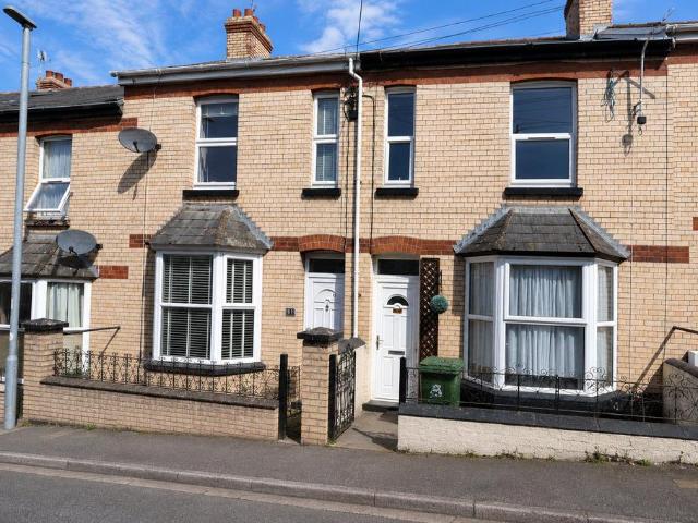 2 bedroom terraced house for sale