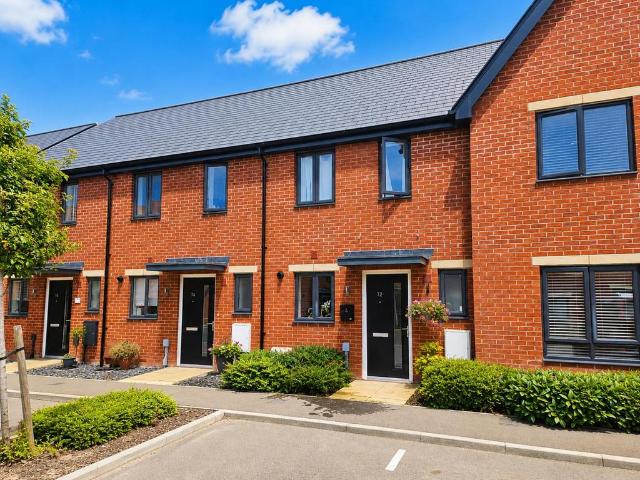 2 bedroom terraced house for sale
