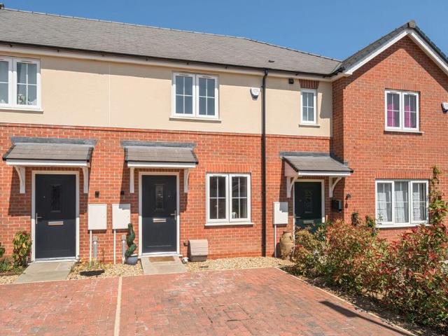 2 bedroom terraced house for sale