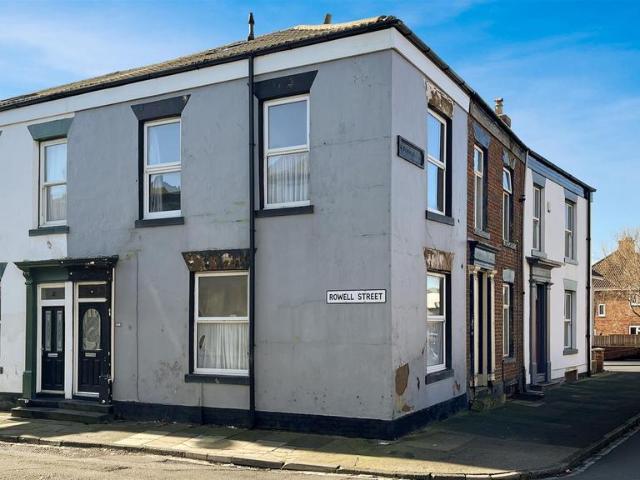 2 bedroom terraced house for sale