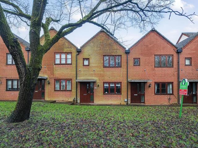 2 bedroom terraced house for sale