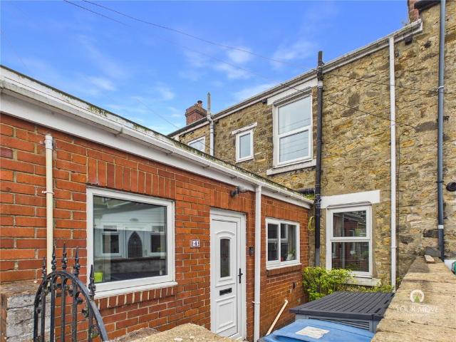 2 bedroom terraced house for sale