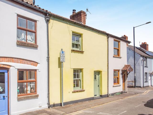2 bedroom terraced house for sale