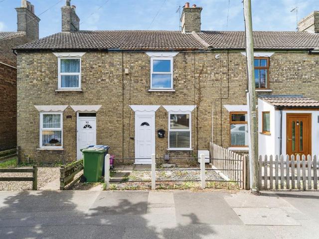 2 bedroom terraced house for sale