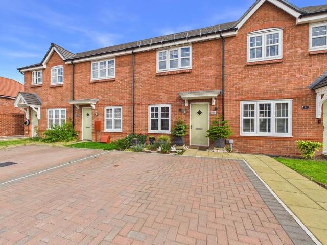 2 bedroom terraced house for sale