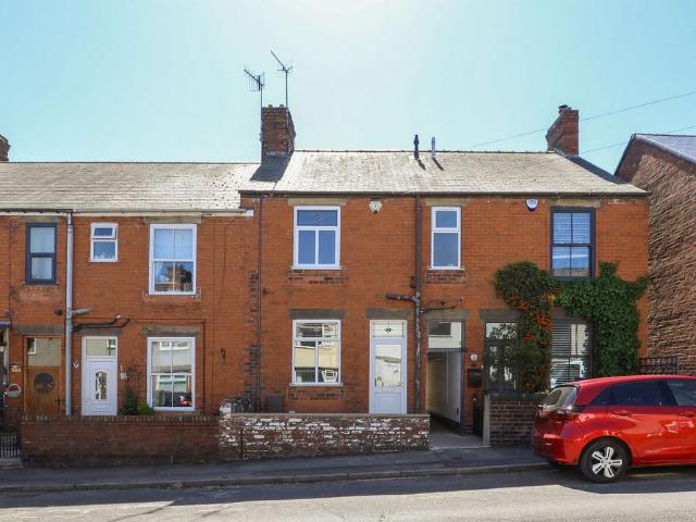 2 bedroom terraced house for sale