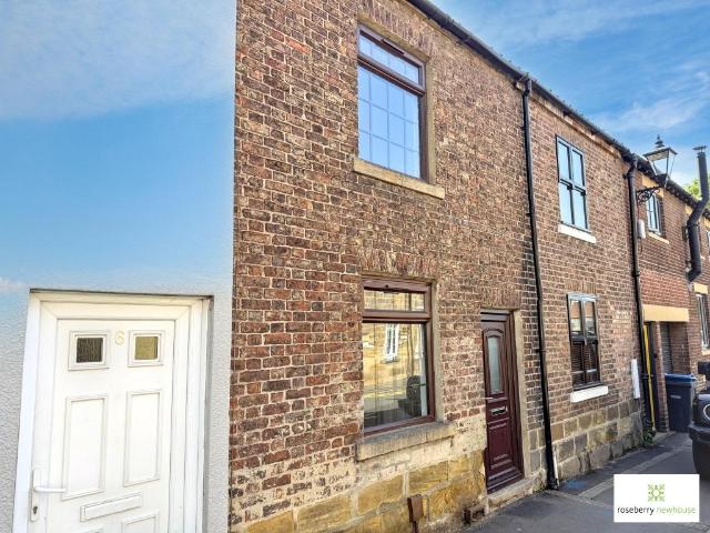 2 bedroom terraced house for sale