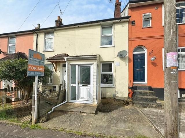 2 bedroom terraced house for sale