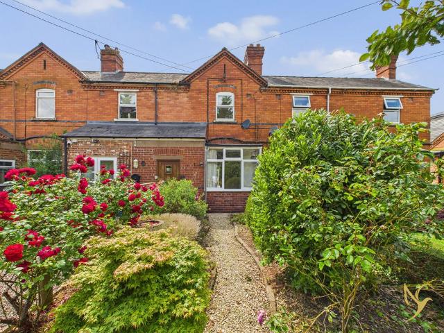 2 bedroom terraced house for sale