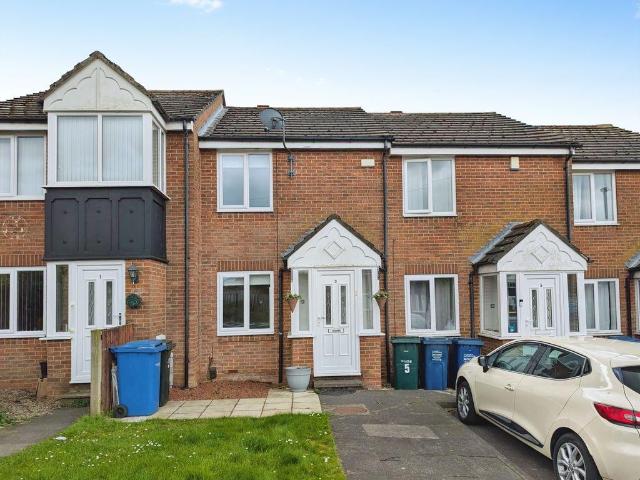 2 bedroom terraced house for sale
