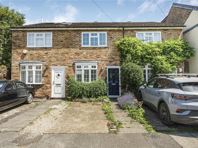 2 bedroom terraced house for sale