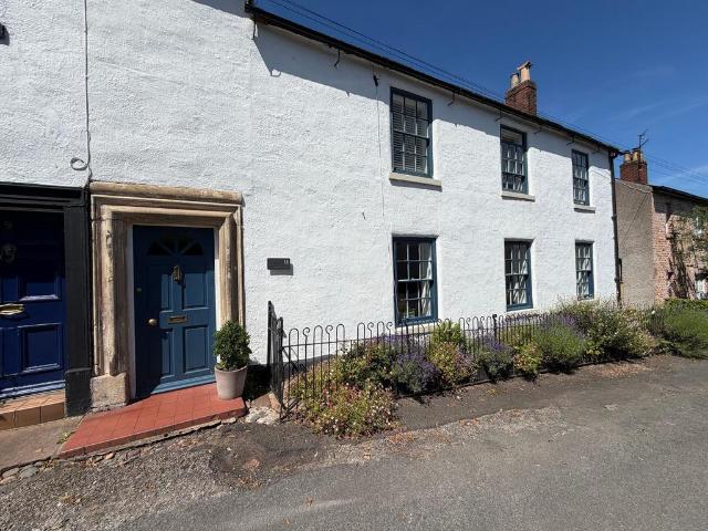 2 bedroom terraced house for sale