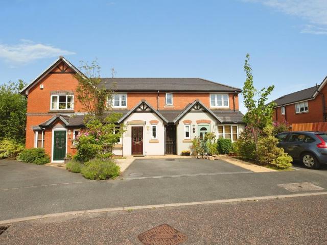 2 bedroom terraced house for sale