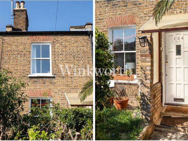 2 bedroom terraced house for sale