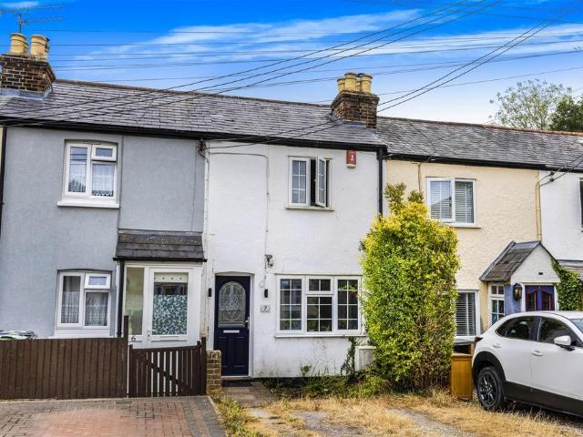 2 bedroom terraced house for sale