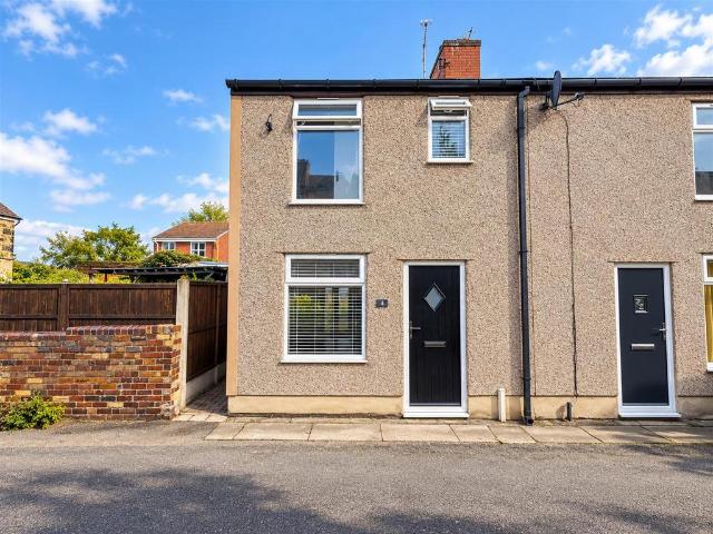 2 bedroom terraced house for sale