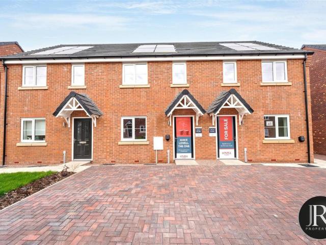 2 bedroom terraced house for sale