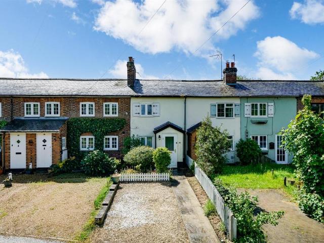 2 bedroom terraced house for sale