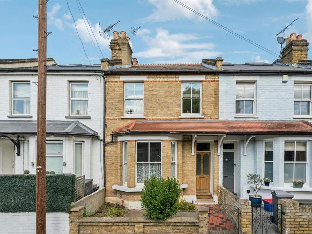 2 bedroom terraced house for sale