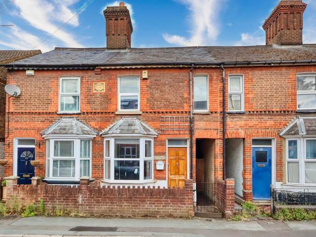 2 bedroom terraced house for sale