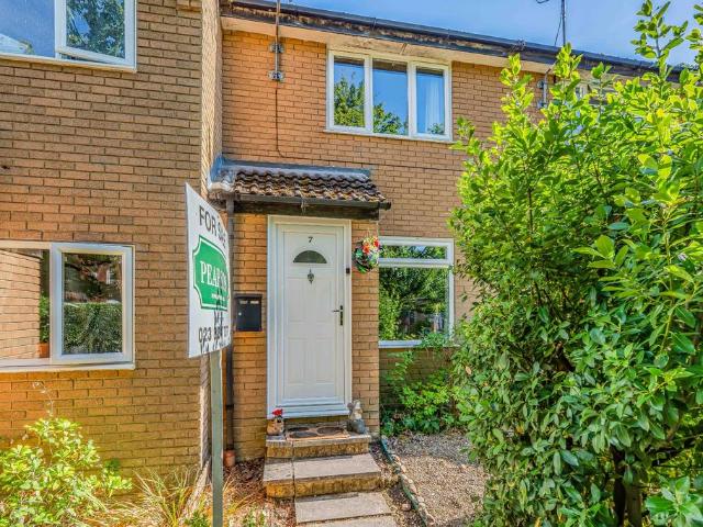 2 bedroom terraced house for sale