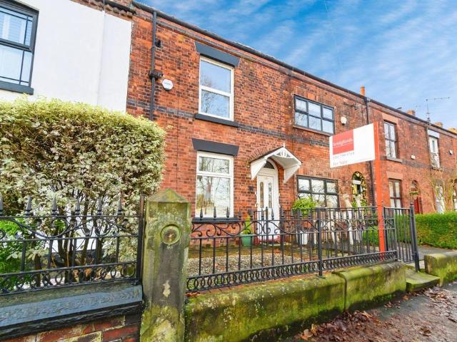 2 bedroom terraced house for sale