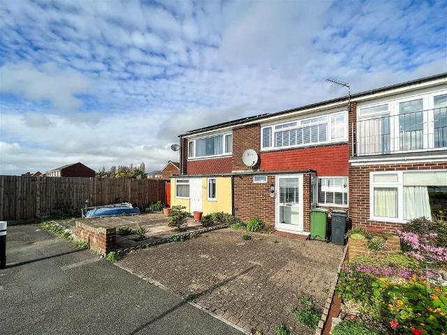 2 bedroom terraced house for sale
