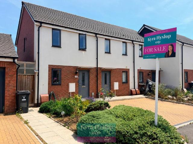 2 bedroom terraced house for sale