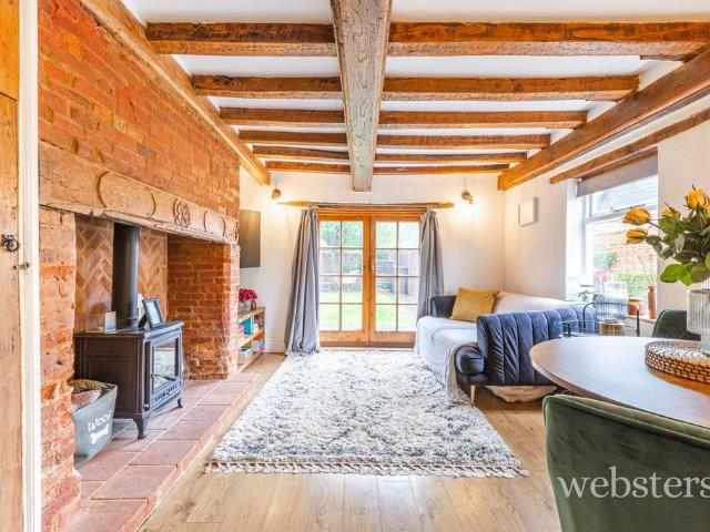 2 bedroom terraced house for sale