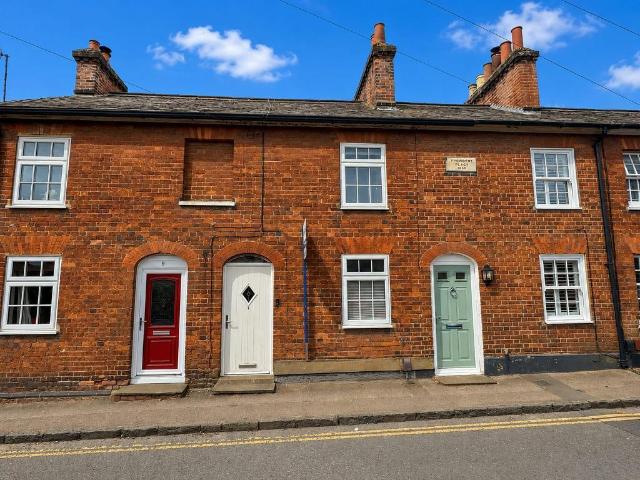 2 bedroom terraced house for sale