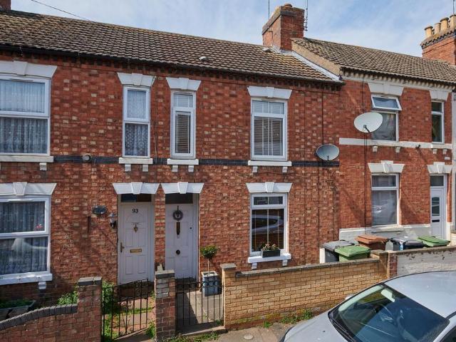 2 bedroom terraced house for sale