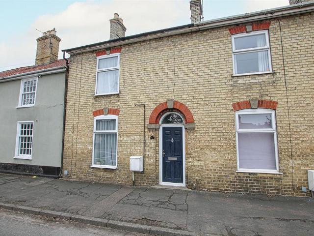 2 bedroom terraced house for sale