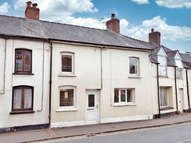 2 bedroom terraced house for sale