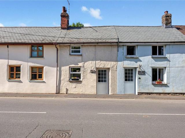 2 bedroom terraced house for sale