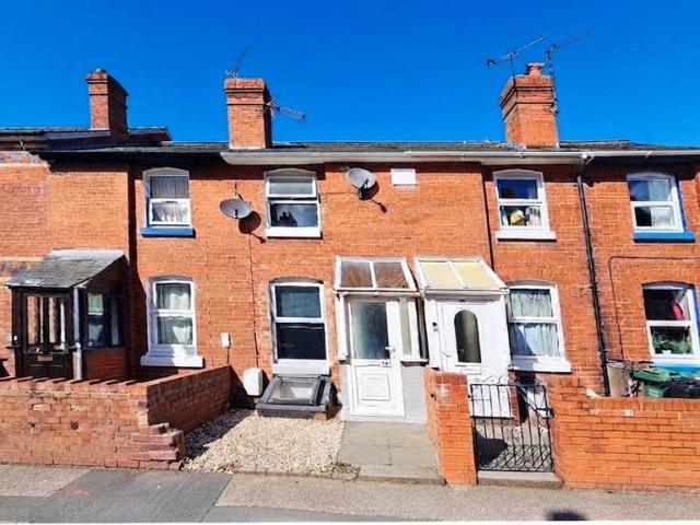 2 bedroom terraced house for sale