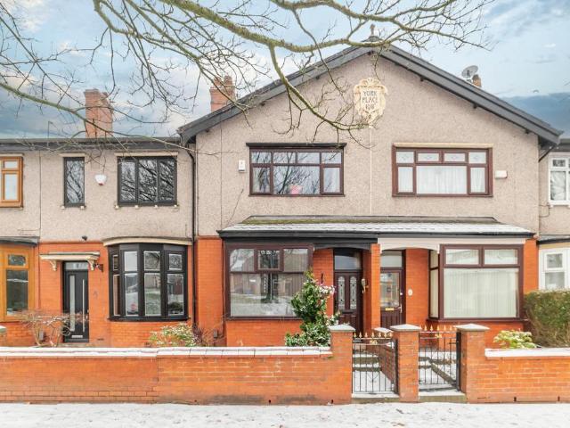 2 bedroom terraced house for sale