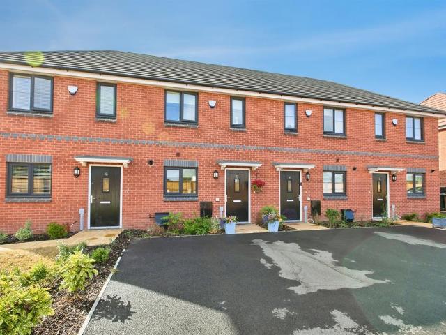 2 bedroom terraced house for sale