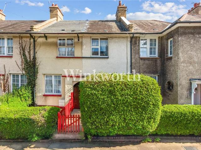 2 bedroom terraced house for sale