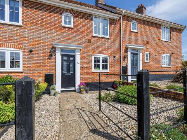 2 bedroom terraced house for sale