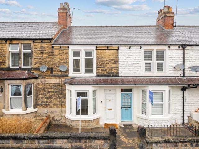 2 bedroom terraced house for sale