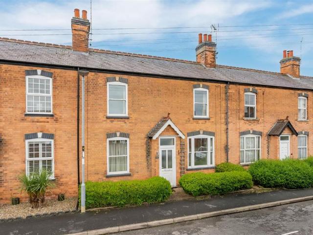 2 bedroom terraced house for sale