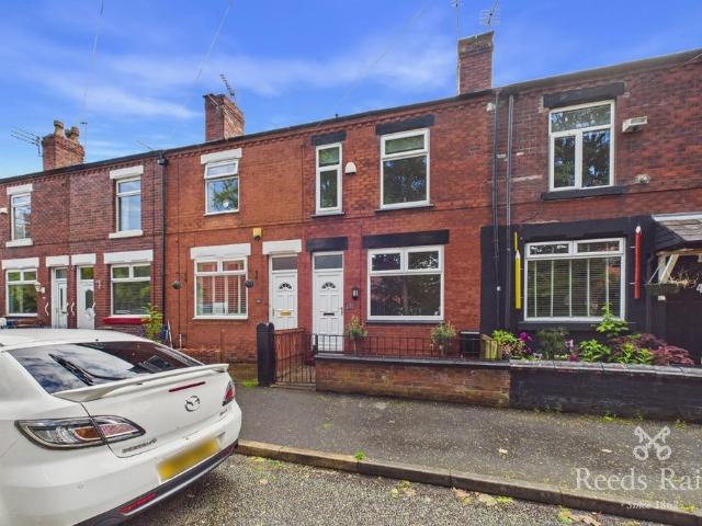 2 bedroom terraced house for sale
