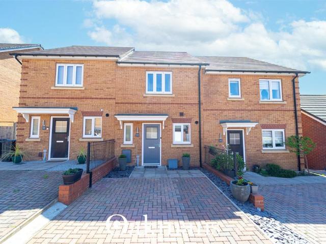 2 bedroom terraced house for sale