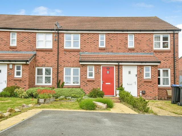 2 bedroom terraced house for sale