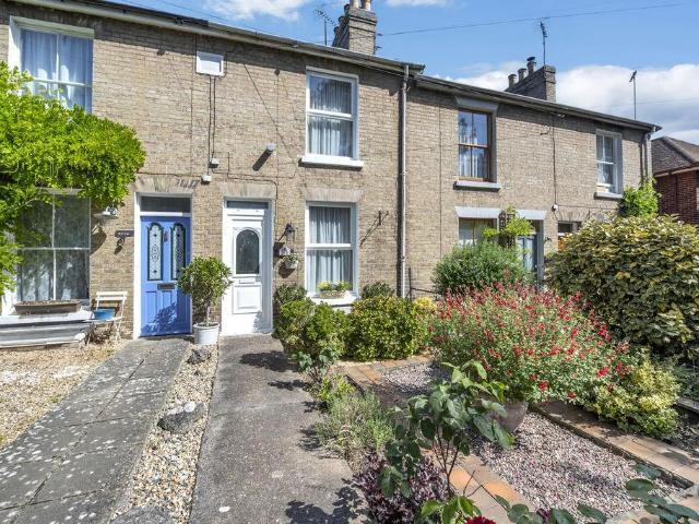 2 bedroom terraced house for sale