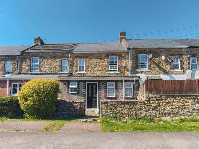 2 bedroom terraced house for sale