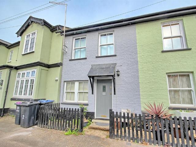2 bedroom terraced house for sale