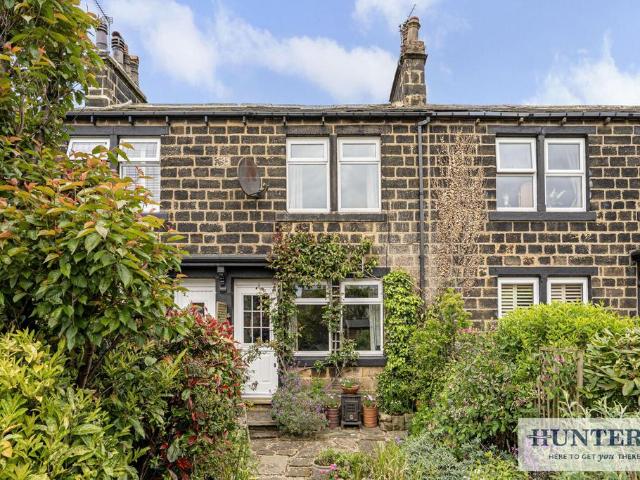 2 bedroom terraced house for sale
