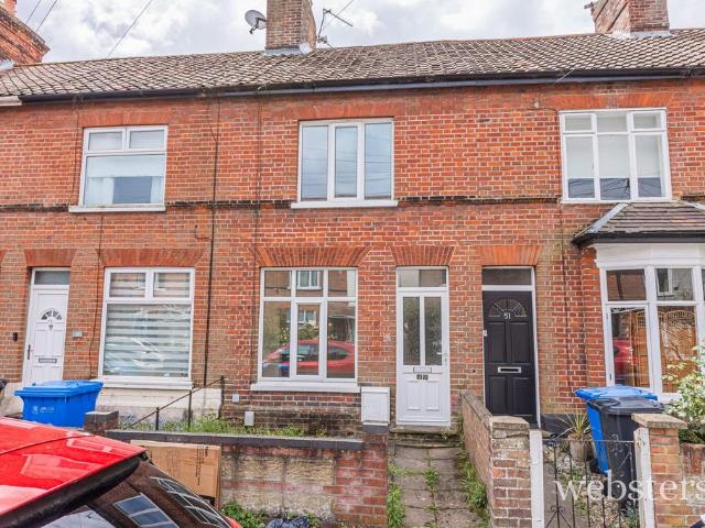 2 bedroom terraced house for sale
